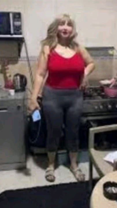 لحظة القبض على انجي حمادة بطلة فيديو المطبخ😳 مع كروان مشاكل Youtube