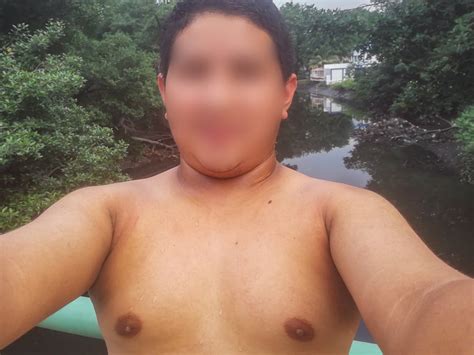 Mis Pezones A La Vista En La Ciudad Tetillas De Macho 01 25 Pics Xhamster
