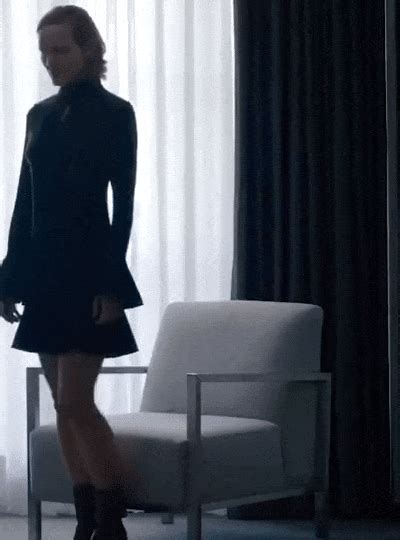 Louisa Krause “the Girlfriend Experience” Tumbex