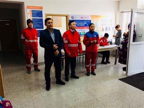 Улаан загалмайн нийгэмлэгээс 100 малчин өрхөд тусламж үзүүллээ