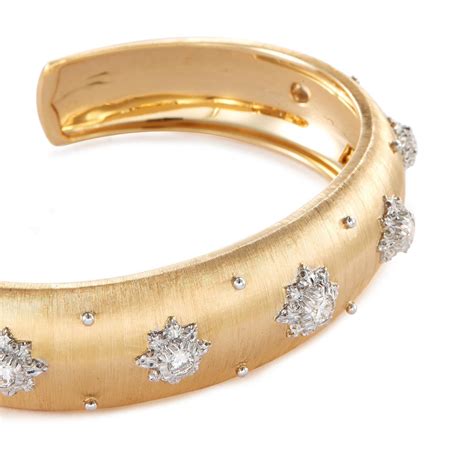 Buccellati Macri Cuff Bracelet 18 Karat Yellow Gold With Diamonds At