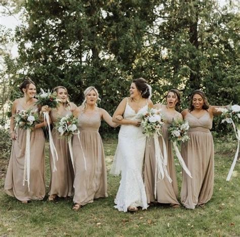 20 ชุดเพื่อนเจ้าสาวสีนู้ด ชุดไปงานแต่งสวยหรูคุมโทน Ladyissue เว็บรีวิวเครื่องสำอาง ชุมชน