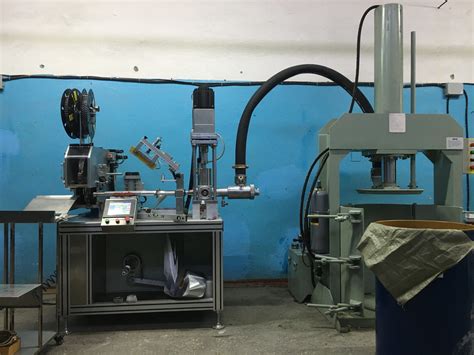 Full Auto Silicone Sausage Repacking Machine Sealant Filling Equipment