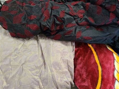 Assorted Bedding Prime Time Auctions Inc
