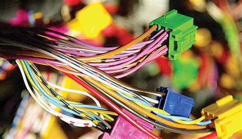 Kabel Dan Konektor Listrik Dalam Kendaraan Fondasi Sistem Listrik Yang