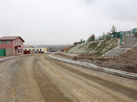 Цагаан байрнаас “Хүчит шонхор” зах хүртэл авто зам тавьж байна Isee Mn