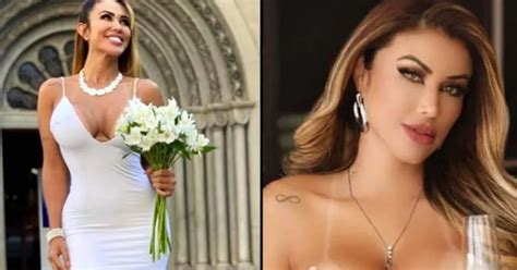 ქალი რომელიც საკუთარ თავზე დაქორწინდა ამჯერად განქორწინდა და