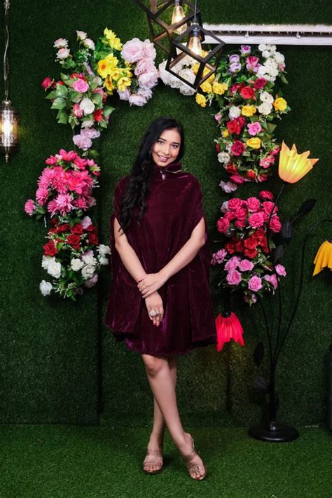 Peacock Wine Cape Handmadelovebytanya