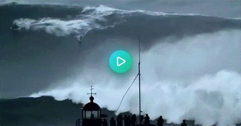 Biggest Wave In The World Surfed At 100ft  On Imgur