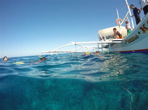 Travel Guide To Apo Reef Natural Park Moredantravels