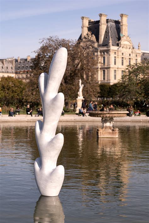 Claudia Comte Five Marble Leaves KÖnig Galerie