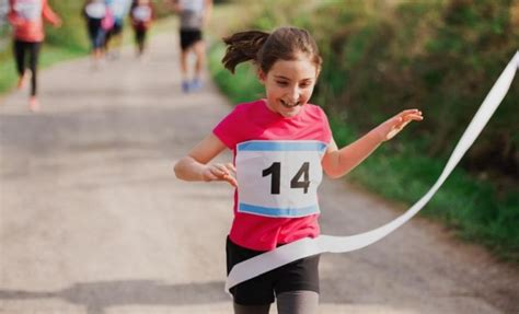 Децата вече могат да спортуват на открито и на закрито