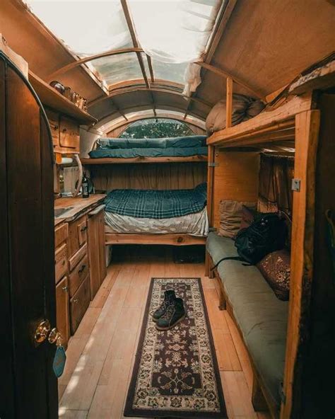 This Snug Tiny Home Imgur Karavan Iç Mekanı Karavanda Yaşam Küçük Ev Tasarımı