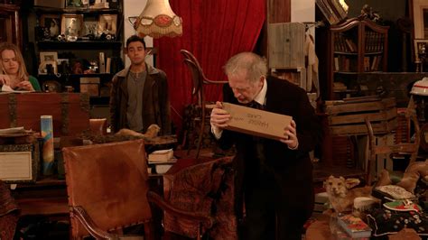 Een Vijfde Mysterie In Twente Bennie Ontvangt Een Mysterieus Pakketje Uit Indonesië Aflevering