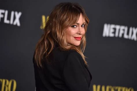 Alyssa Milano Net Worth How Much Is The Actress Worth And What Is Her
