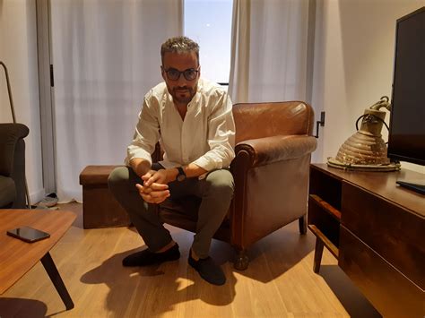 El Guionista De La Casa De Papel Con Infobae Los Insólitos Viajes