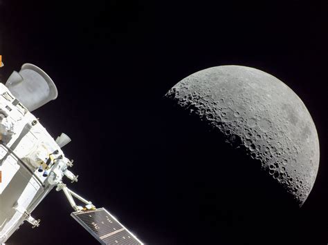 Nasa Ayın Yüksek çözünürlüklü çarpıcı Fotoğraflarını Yayınladı