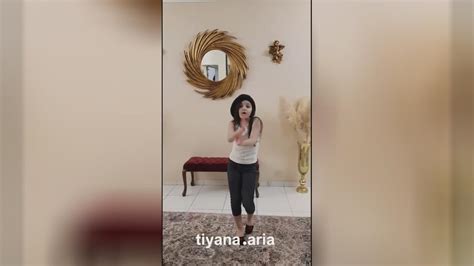 رقص زیبای دختر بچه ایرانی طنز و موسیقی