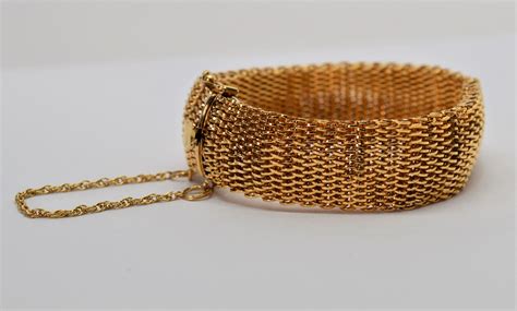 18 Karat Yellow Gold Sleek Mesh Statement Bracelet For Sale At 1stdibs