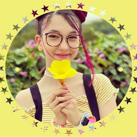 •hey Cutte Lara • Youtube