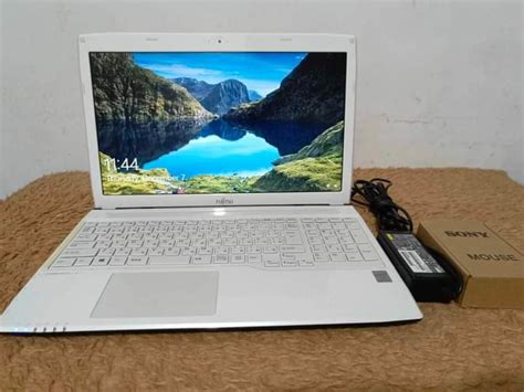 Fujitsu Slim Laptop Pentium Th Gen Computers Tech Laptops Notebooks On Carousell