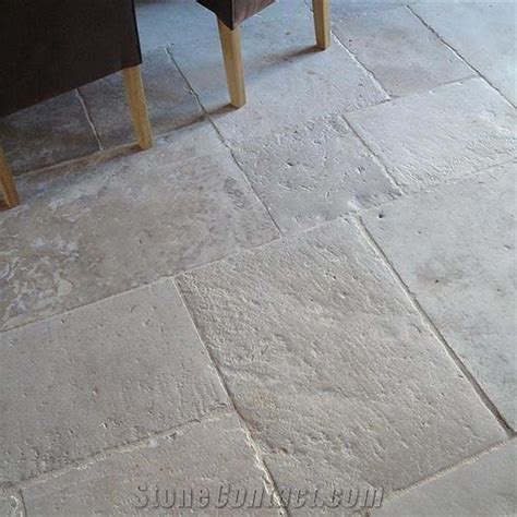 Antique Limestone Flagstone Floors For A Rustic Home Aesthetic