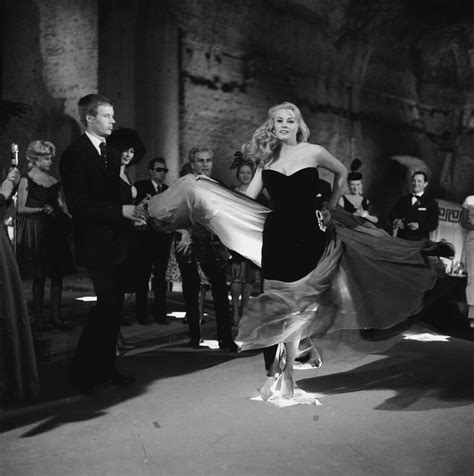 Pin By Anna Maria ﾟ On La Dolce Vita Anita Ekberg La Dolce Vita Bw Photo