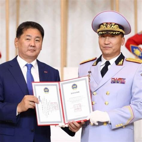 ДХИС ийн захирал П Батбаатарт бригадын генерал цол хүртээв