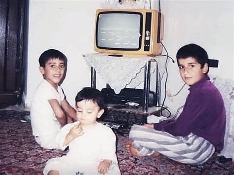 نقش ادبیات کودک در بازتولید کلیشه‌های جنسیتی در دهه ۶۰ ایران ایران