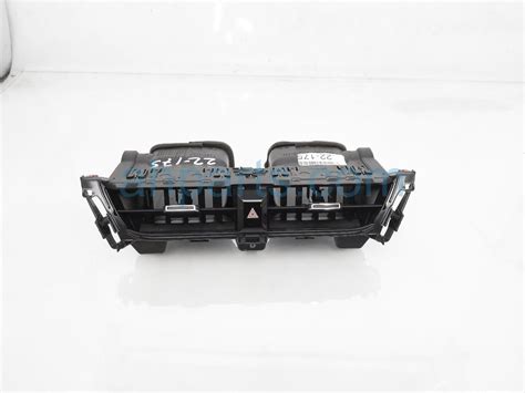 Sold 2019 Toyota Corolla Front Dash Center Air Vent Outlets 55670 02790