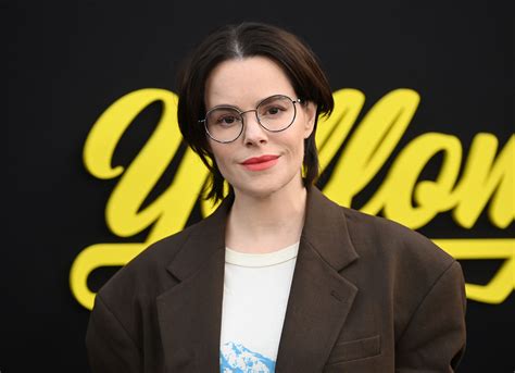 Emily Hampshire A Delight To Watch On Screen Stars In Sex Rom Com The