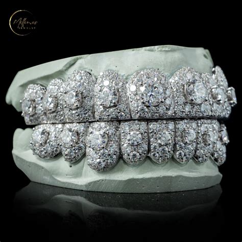Vvs Big Stones Diamond Custom Teeth Grillz Custom Moissanite Diamond