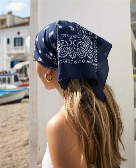 A Head Bandana — Summer Accessory 2026 Stylish Head Bandana Outfits
