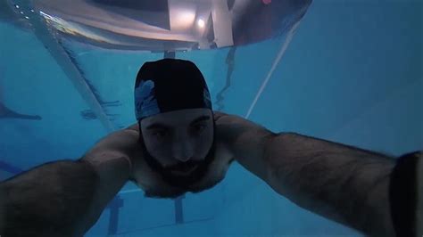 Freediving No Goggles 1