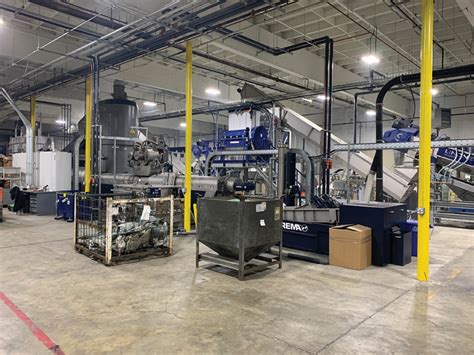 Selective Sorting Recycling Today