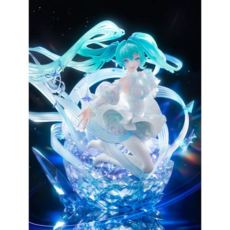 Shibuya Scramble Figure Hatsune Miku Crystal Dress Ver 17 Scale Figure