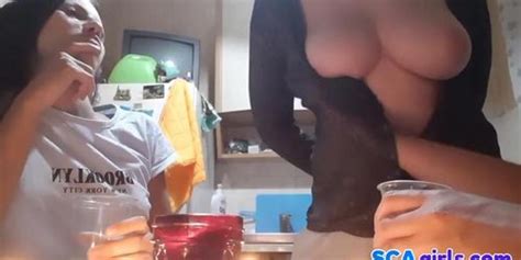 Lesbisk Svenska Familj Kk Sex Lesbisk Illusion