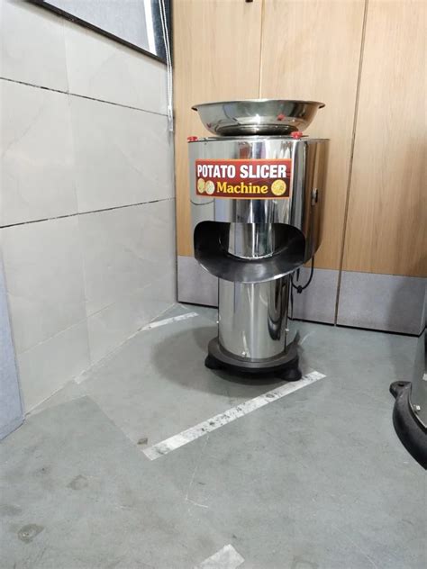 Stainless Steel Potato Chips Cutting Machine Capacity Kg Hr 300