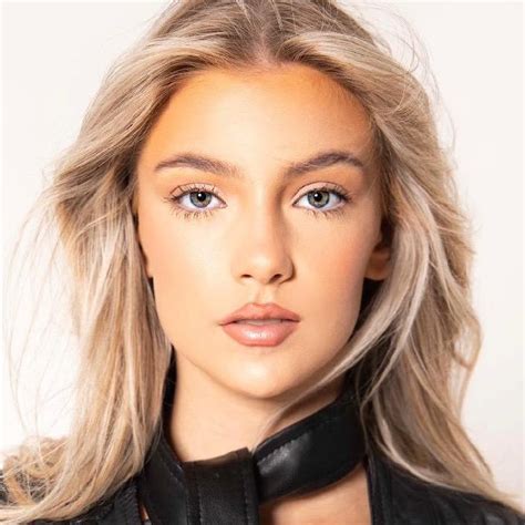 Contact Lily Rowland Agent Manager And Publicist Details