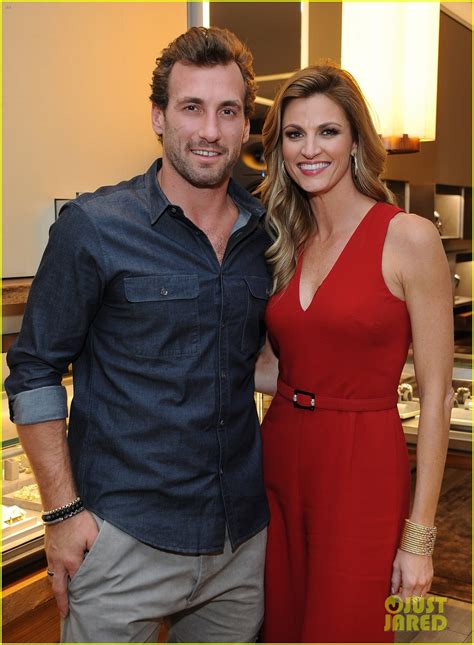 Is Erin Andrews Married Or Single Meet Her Husband Jarret Stoll