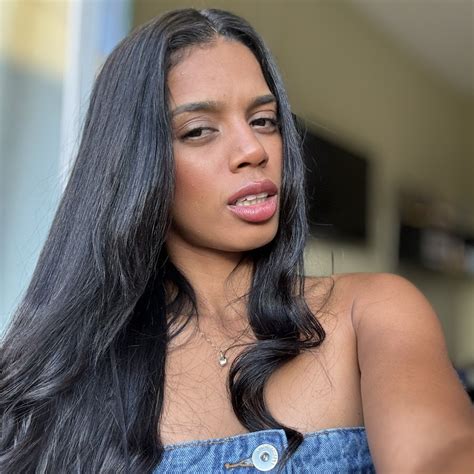 Tatiele Esteves Youtube