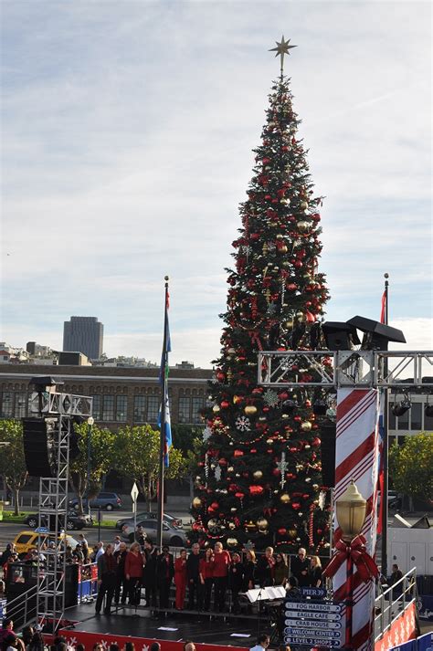 Pier 39 Holiday Tree Lighting Celebration Mapsofworld