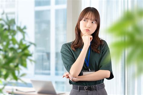 おかしい」「おかしいと思う」の言い換え表現】ビジネスで使える丁寧語を紹介 マイナビニュース