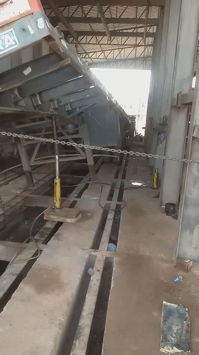 Carreta Com Chassi Muito Empenado Youtube