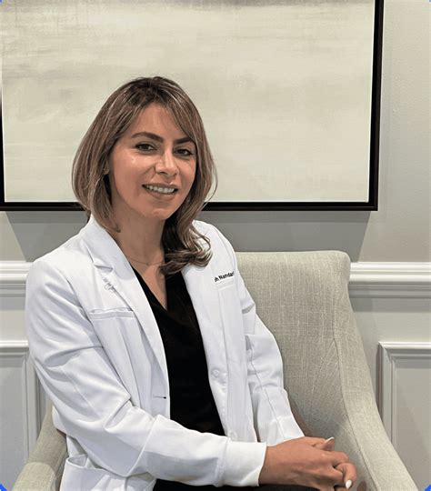 Dr Namdari Woodstock Dentist