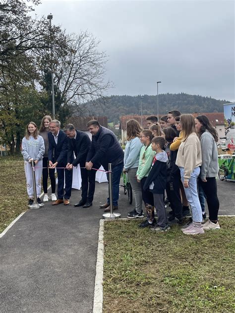 Otvoritev Postaje Za Izposojo Koles Gonm Na Otočcu OŠ Otočec