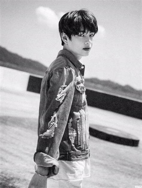 Kim Tae Hyung Fotka
