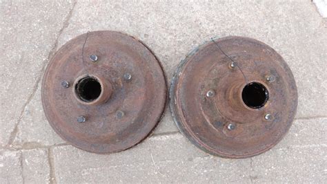 1928 1931 Model A Ford Front Brake Drums Hubs Original Pair 1929 1930