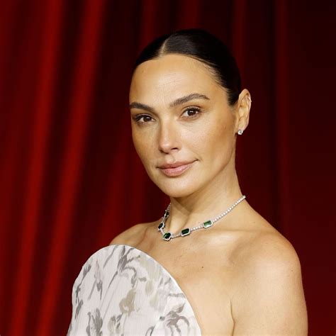 Gal Gadot Latest News Pictures And Videos Hello