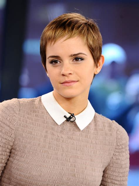 Emma Watsons Messy Hair Short Stylish Simplicity Redefined